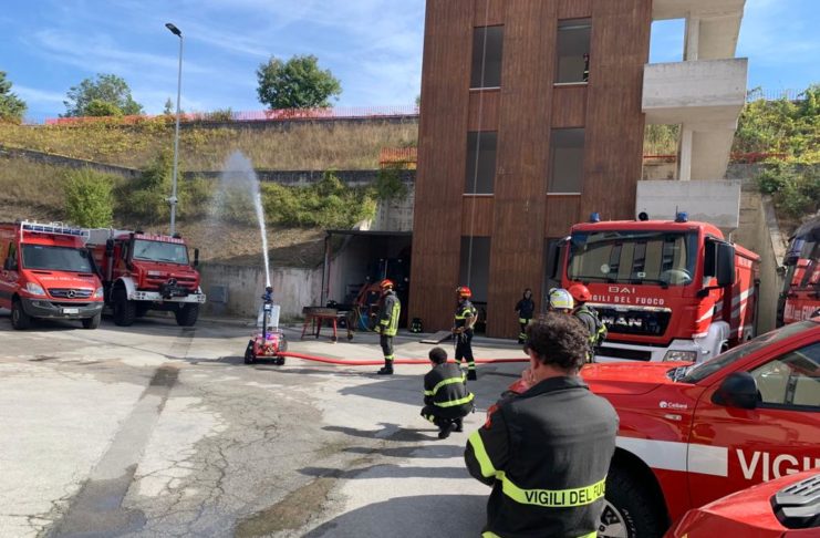 Settimana della Protezione civile: bambini a lezione dai Vigili del fuoco - Il giornale del molise