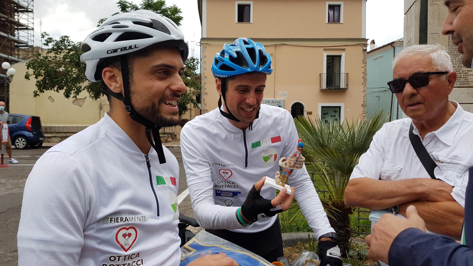 Il 22 aprile a Larino la presentazione del libro "In bici per l'Italia ...